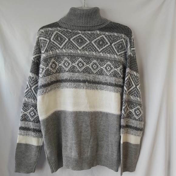 Absolutely Famous | Sweaters | Absolute Famous Turtlenecks Sweater ...